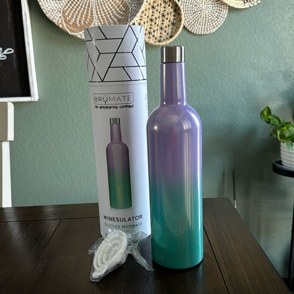 BRUMATE | Kitchen | Brmate Winesulator 25oz Wine Canteen In Glitter ...